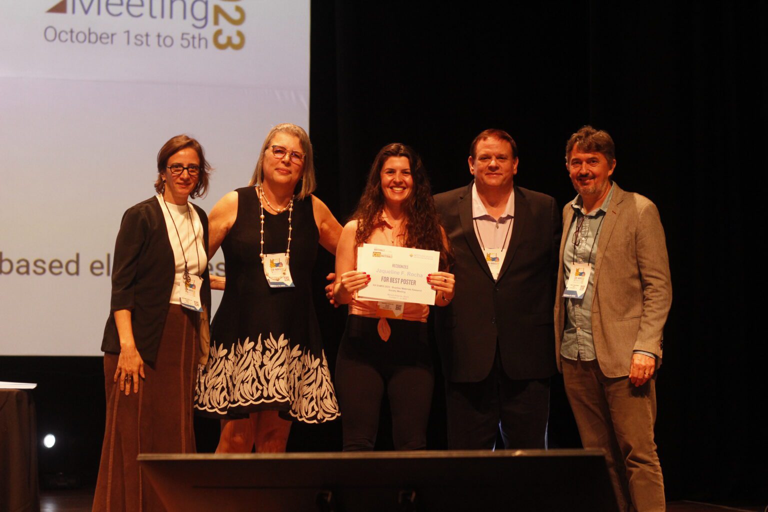 LNLS and LNNano researchers receive awards at B-MRS Meeting – LNLS